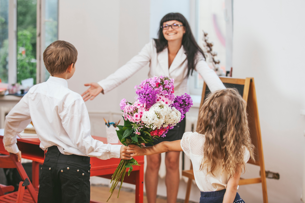 Jakich prezentów nie może przyjmować nauczyciel? - Mamy-mamom.pl